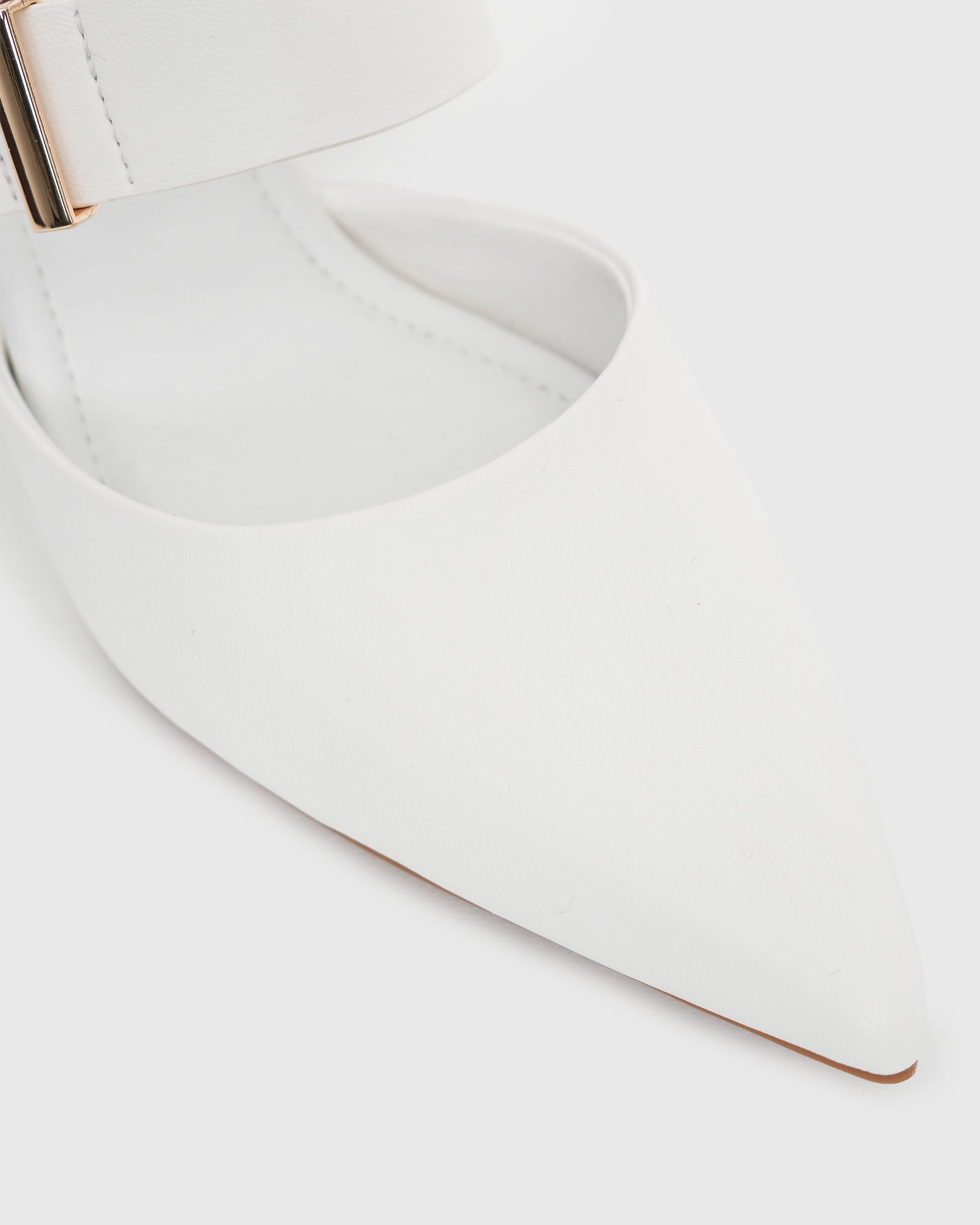 FREDRICK Block Heel Point Toe Mules